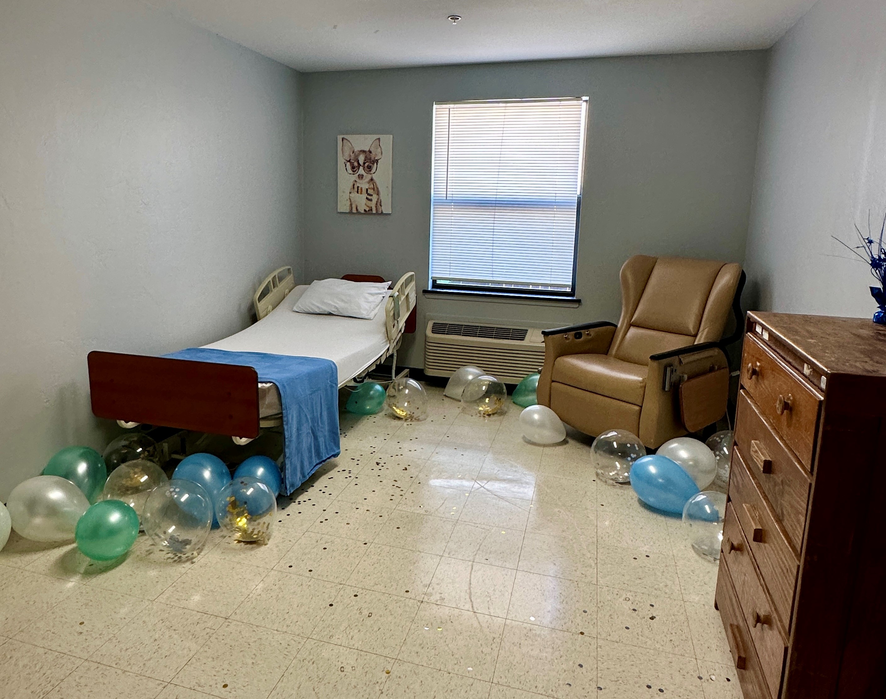 Mercy Donates 50 Patient Beds and 30 Chairs to Respite Care Center for ...