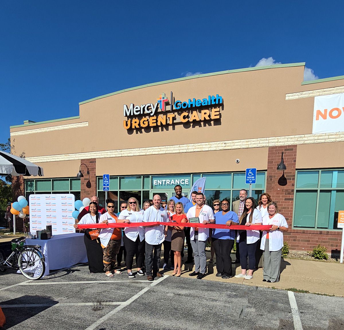 Mercy-GoHealth Urgent Care in Des Peres Reopens with Community ...
